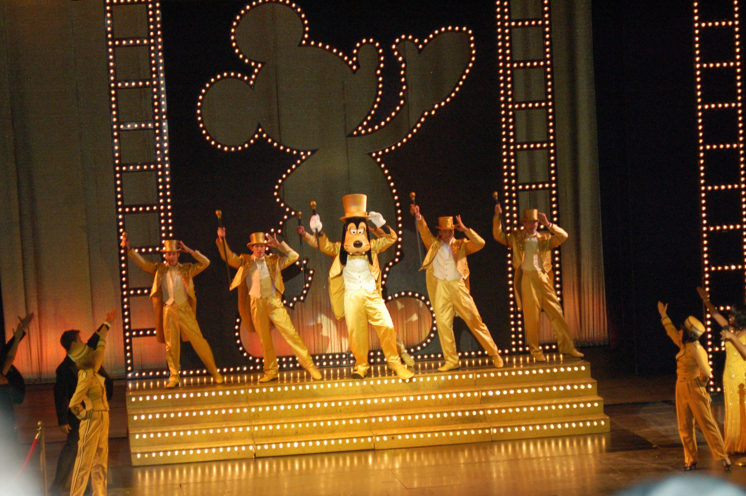 Disney Cruise Show - The Unofficial Guides