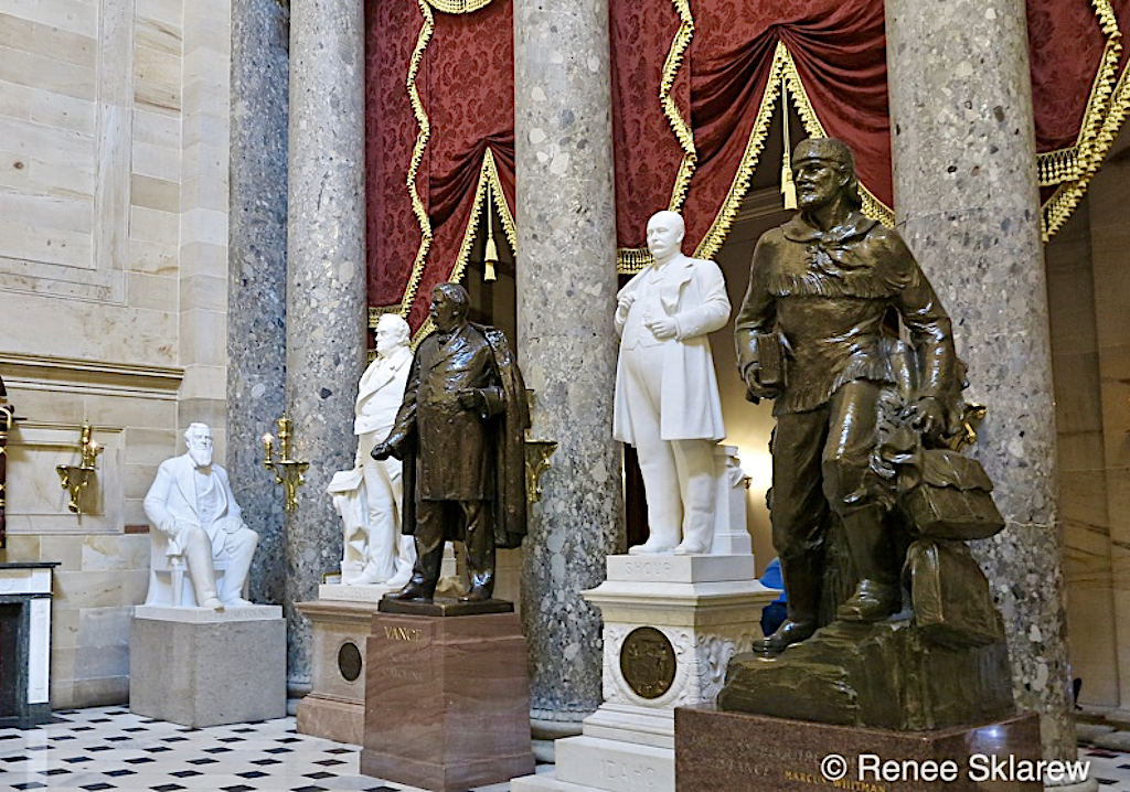 Statues inside Rotunda - The Unofficial Guides