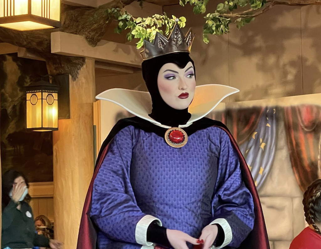 Evil Queen at Story Book Dining - The Unofficial Guides